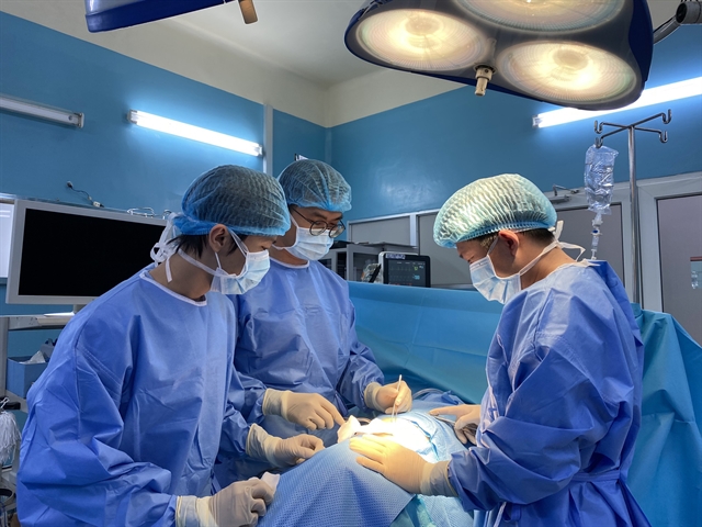 Bình Dân Hospital removes two rare tumors from man