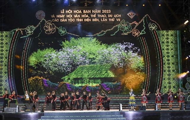 Điện Biên hosted the 7th Ban Flowers Festival to honour the province's ...