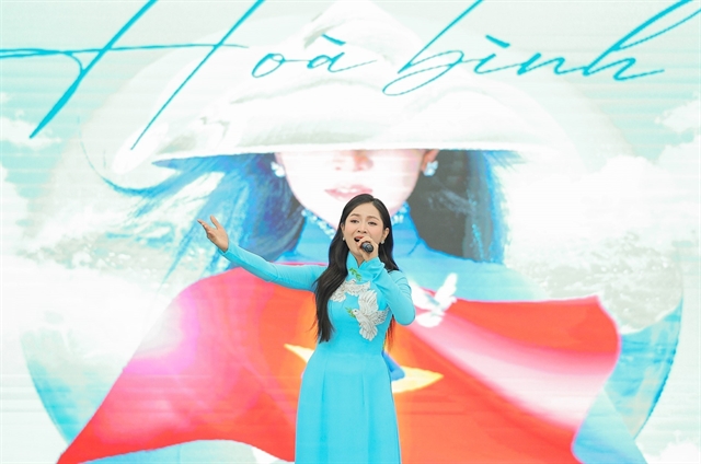 Pop singer’s new video honours Việt Nam’s public security heroes