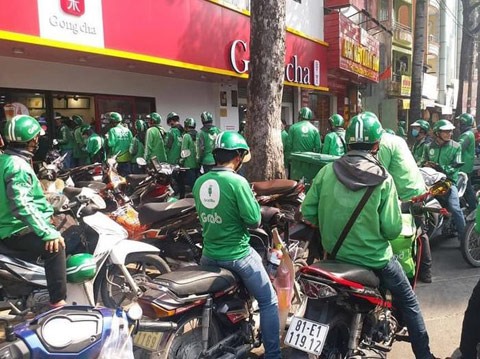 GrabFood heats up Viet Nam’s food delivery market