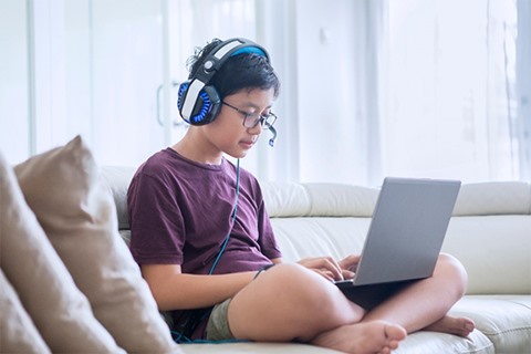 YOLA proudly presents its Hybrid English Teaching model, committed to ...