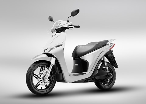 VinFast announces launch of two new electric motorcycle models and O2O ...