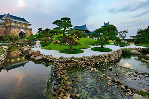 Sun World: The perfect combination of top entertainment and world culture