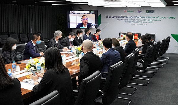 VPBank signs US$100 million loan with JICA and SMBC
